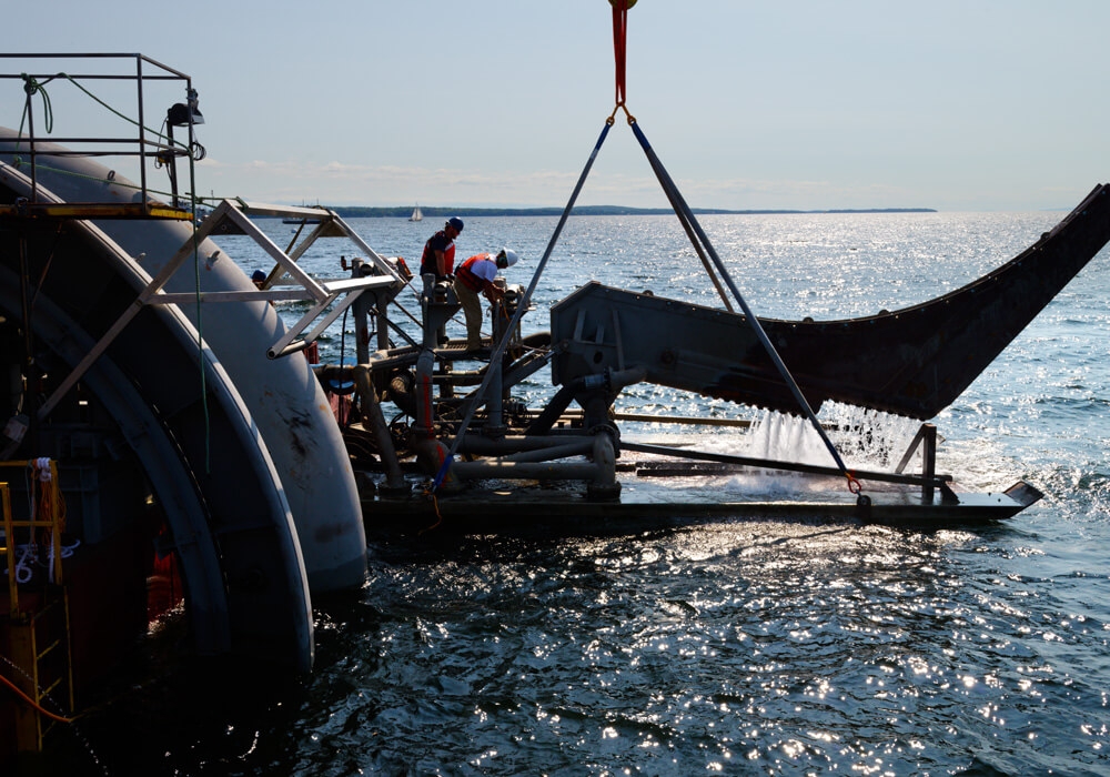 New Cables Beneath Lake Champlain | Caldwell Marine International